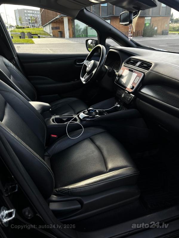 Melns Nissan Leaf 2019 Tallina, ar dzinēja tilpumu 0.00 L un nobraukumu 207 tūkst. km par 890 €, foto 5 vietnē AUTOMOTO.COM.LV