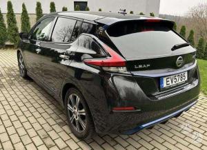 Black Nissan Leaf 2019 in Vilnius, with an engine capacity of 0.00 L and mileage of 81 thousand km for 12550 €, photo 6 on AUTOMOTO.COM.LV