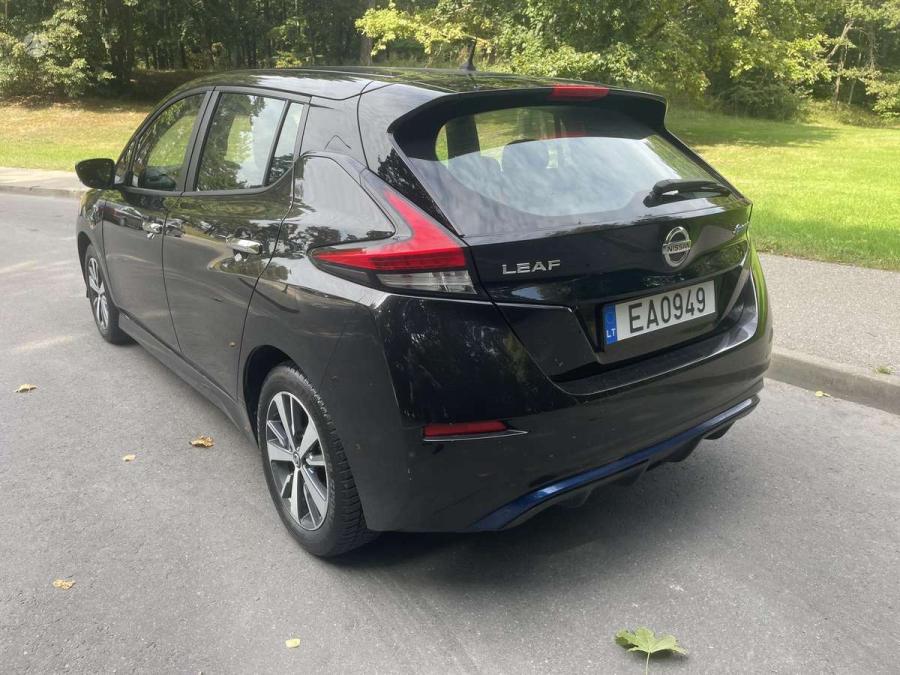 Black Nissan Leaf 2019 in Kaunas, with an engine capacity of 0.00 L and mileage of 68 thousand km for 10500 €, photo 8 on AUTOMOTO.COM.LV