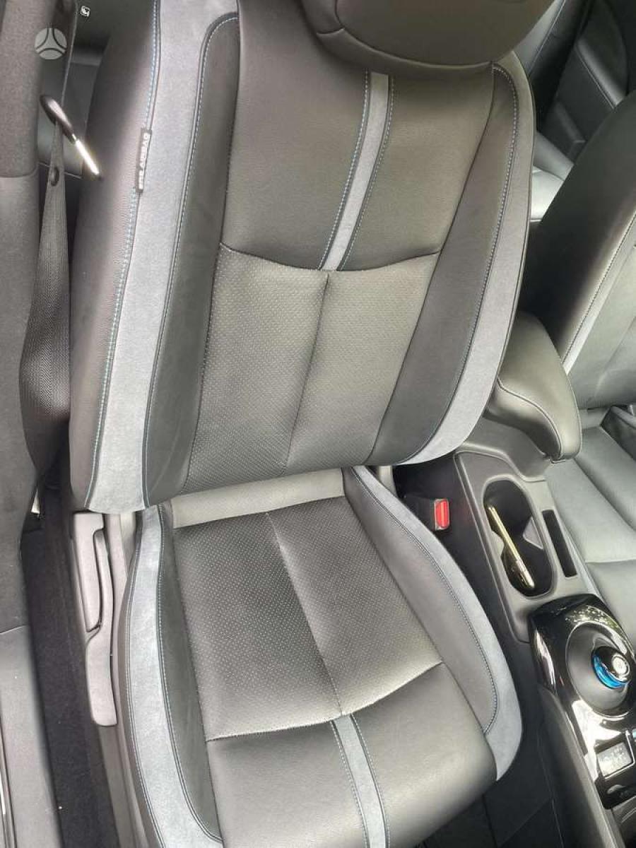 Black Nissan Leaf 2019 in Kaunas, with an engine capacity of 0.00 L and mileage of 68 thousand km for 10500 €, photo 16 on AUTOMOTO.COM.LV