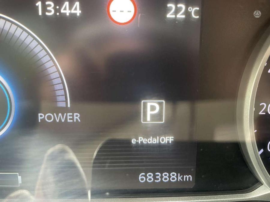 Black Nissan Leaf 2019 in Kaunas, with an engine capacity of 0.00 L and mileage of 68 thousand km for 10500 €, photo 20 on AUTOMOTO.COM.LV