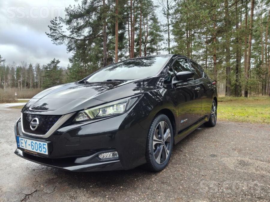Melns Nissan Leaf 2020 Rīga, ar dzinēja tilpumu 2.00 L un nobraukumu 44 tūkst. km par 15200 €, foto 1 vietnē AUTOMOTO.COM.LV
