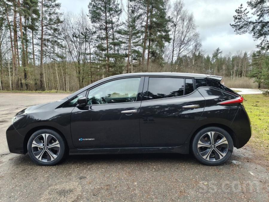 Melns Nissan Leaf 2020 Rīga, ar dzinēja tilpumu 2.00 L un nobraukumu 44 tūkst. km par 15200 €, foto 6 vietnē AUTOMOTO.COM.LV