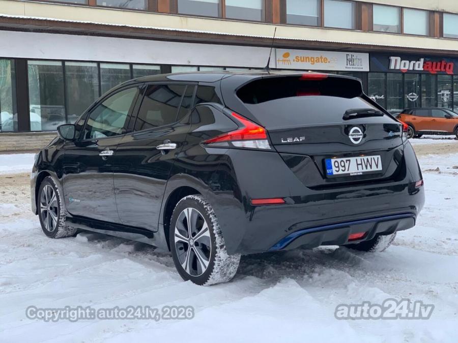 Black Nissan Leaf 2020 in Tallinn, with an engine capacity of 0.00 L and mileage of 45 thousand km for 14900 €, photo 4 on AUTOMOTO.COM.LV