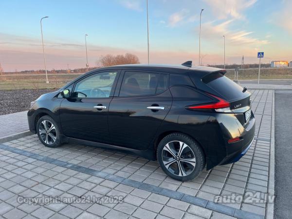 Black Nissan Leaf 2020 in Tallinn, with an engine capacity of 0.00 L and mileage of 170 thousand km for 13900 €, photo 1 on AUTOMOTO.COM.LV