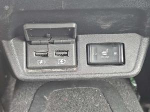 Black Nissan Leaf 2020 in Vilnius, with an engine capacity of 0.00 L and mileage of 140 thousand km for 13500 €, photo 3 on AUTOMOTO.COM.LV