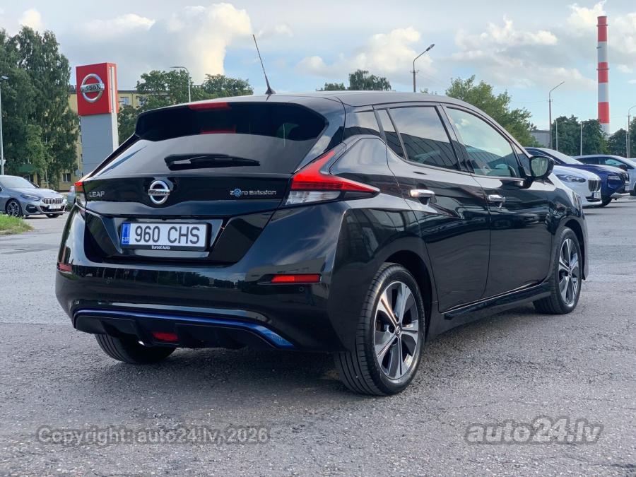 Black Nissan Leaf 2020 in Tallinn, with an engine capacity of 0.00 L and mileage of 27 thousand km for 15500 €, photo 4 on AUTOMOTO.COM.LV
