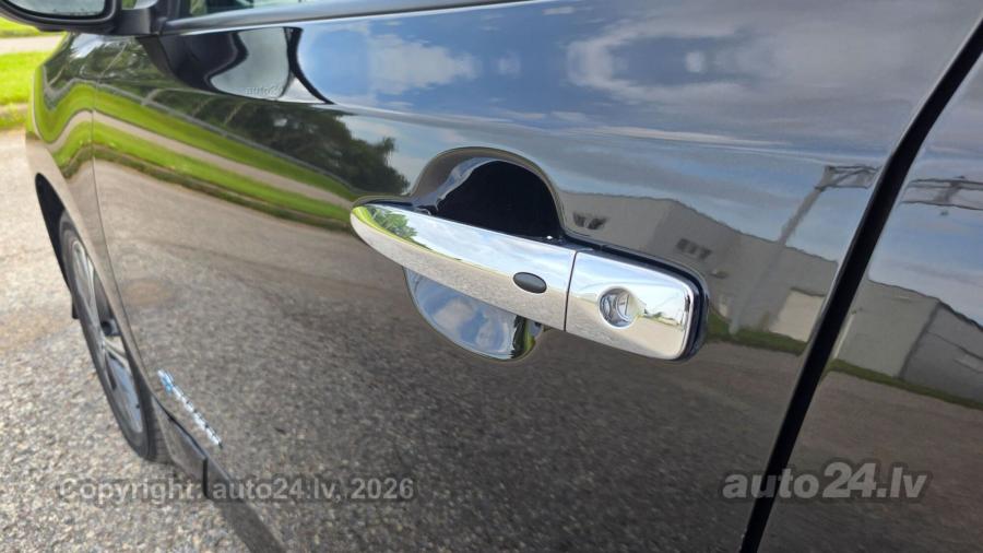 Black Nissan Leaf 2020 in Valga, with an engine capacity of 0.00 L and mileage of 84 thousand km for 16990 €, photo 26 on AUTOMOTO.COM.LV