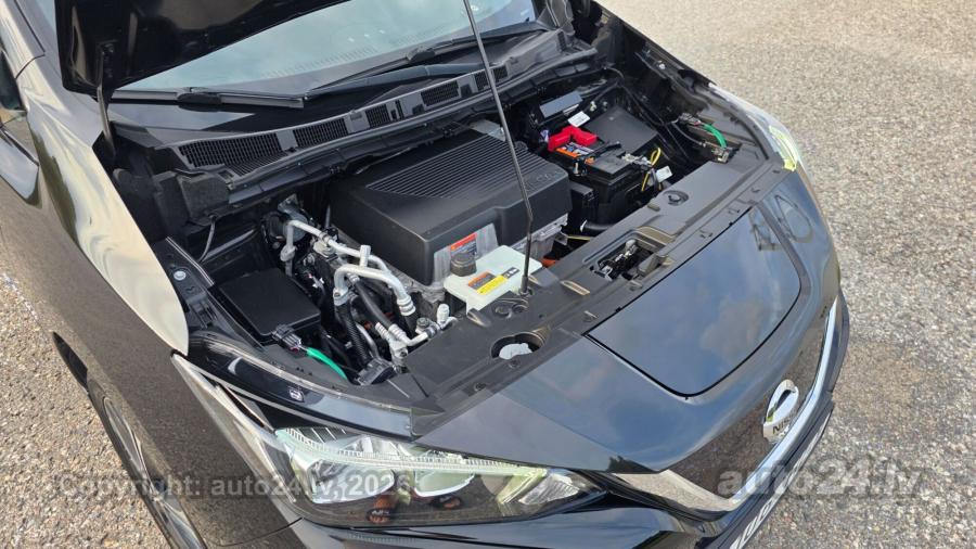 Black Nissan Leaf 2020 in Valga, with an engine capacity of 0.00 L and mileage of 84 thousand km for 16990 €, photo 29 on AUTOMOTO.COM.LV