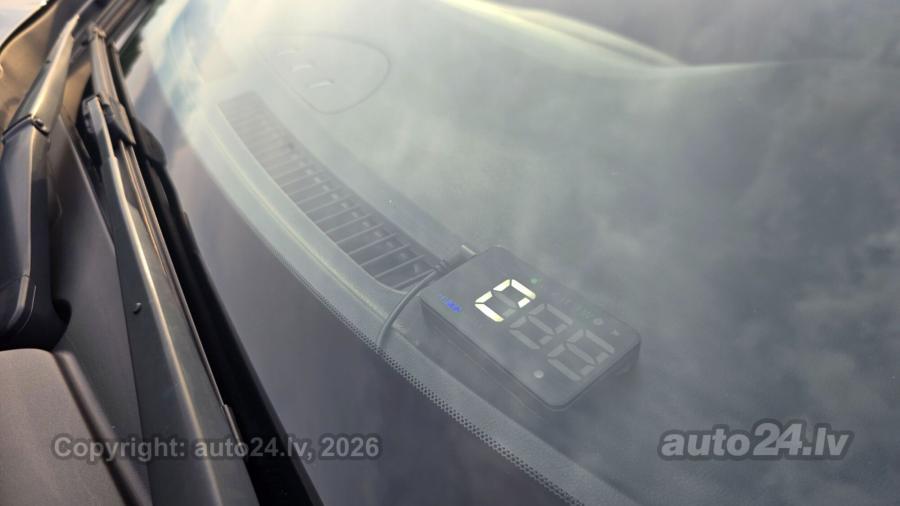 Black Nissan Leaf 2020 in Valga, with an engine capacity of 0.00 L and mileage of 84 thousand km for 16990 €, photo 30 on AUTOMOTO.COM.LV