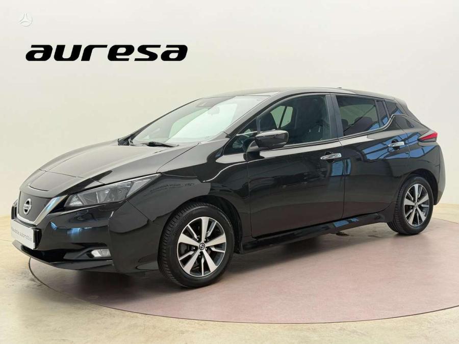 Melns Nissan Leaf 2020 Panevēža, ar dzinēja tilpumu 0.00 L un nobraukumu 62 tūkst. km par 11990 €, foto 1 vietnē AUTOMOTO.COM.LV