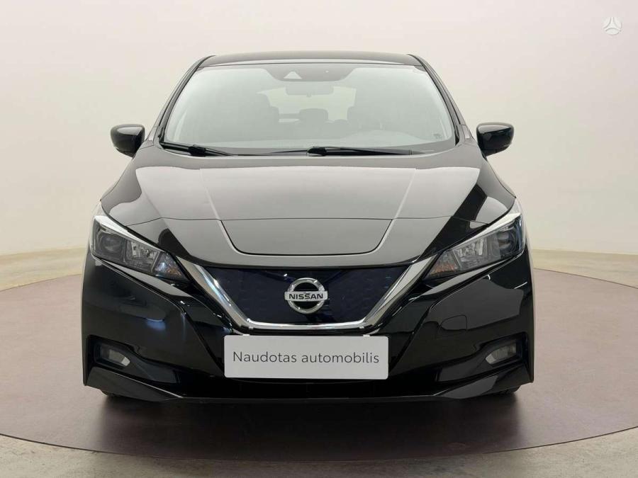 Melns Nissan Leaf 2020 Panevēža, ar dzinēja tilpumu 0.00 L un nobraukumu 62 tūkst. km par 11990 €, foto 3 vietnē AUTOMOTO.COM.LV