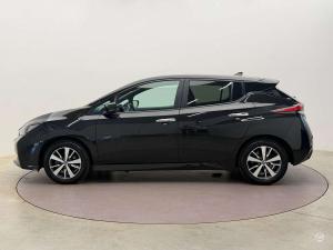 Melns Nissan Leaf 2020 Panevēža, ar dzinēja tilpumu 0.00 L un nobraukumu 62 tūkst. km par 11990 €, foto 6 vietnē AUTOMOTO.COM.LV