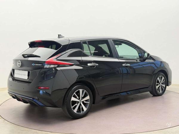 Melns Nissan Leaf 2020 Panevēža, ar dzinēja tilpumu 0.00 L un nobraukumu 62 tūkst. km par 11990 €, foto 8 vietnē AUTOMOTO.COM.LV