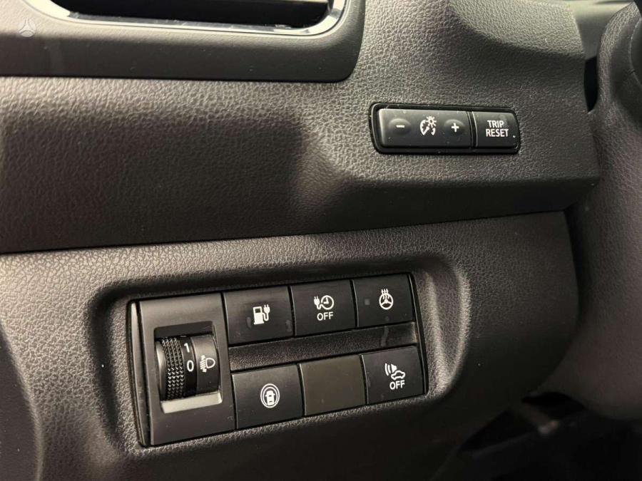 Melns Nissan Leaf 2020 Panevēža, ar dzinēja tilpumu 0.00 L un nobraukumu 62 tūkst. km par 11990 €, foto 12 vietnē AUTOMOTO.COM.LV