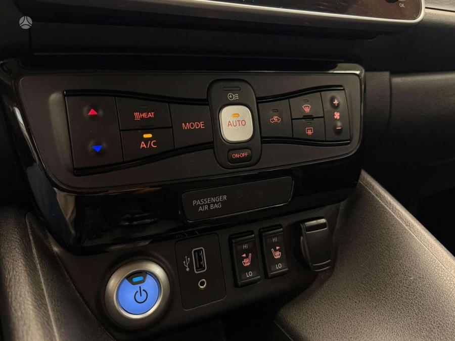 Melns Nissan Leaf 2020 Panevēža, ar dzinēja tilpumu 0.00 L un nobraukumu 62 tūkst. km par 11990 €, foto 28 vietnē AUTOMOTO.COM.LV