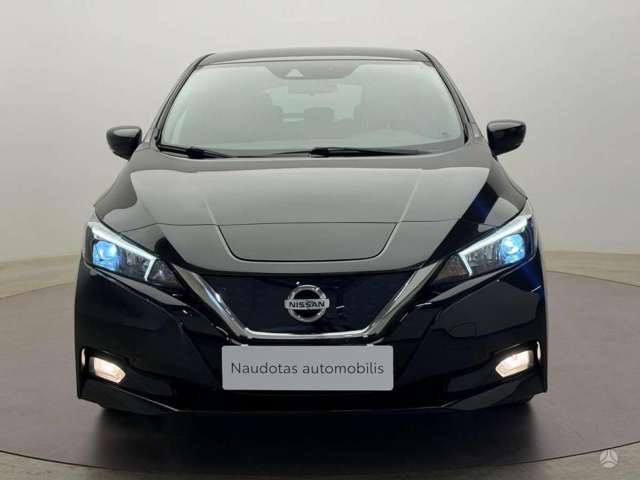 Melns Nissan Leaf 2020 Panevēža, ar dzinēja tilpumu 0.00 L un nobraukumu 62 tūkst. km par 11990 €, foto 32 vietnē AUTOMOTO.COM.LV