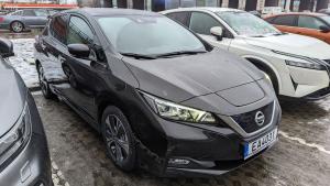 Black Nissan Leaf 2021 in Vilnius, with an engine capacity of 0.00 L and mileage of 62 thousand km for 12500 €, photo 2 on AUTOMOTO.COM.LV