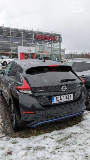 Black Nissan Leaf 2021 in Vilnius, with an engine capacity of 0.00 L and mileage of 62 thousand km for 12500 €, photo 3 on AUTOMOTO.COM.LV