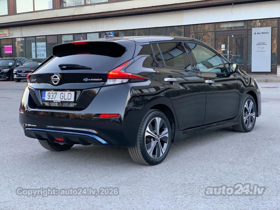 Melns Nissan Leaf 2021 Tallina, ar dzinēja tilpumu 0.00 L un nobraukumu 52 tūkst. km par 15400 €, foto 4 vietnē AUTOMOTO.COM.LV