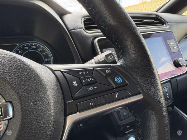 Black Nissan Leaf 2021 in Vilnius, with an engine capacity of 0.00 L and mileage of 120 thousand km for 14999 €, photo 8 on AUTOMOTO.COM.LV