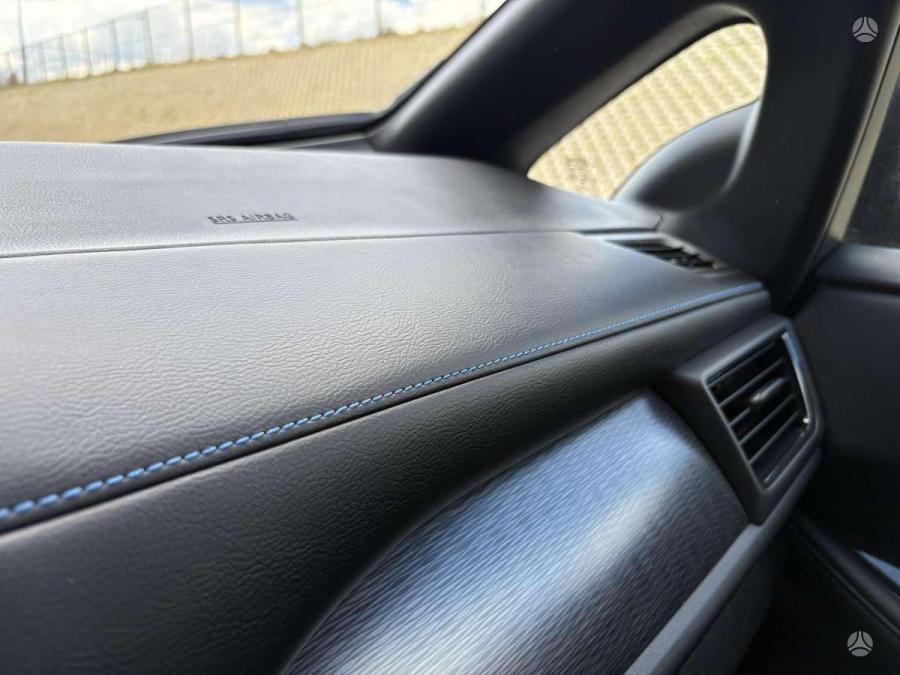 Black Nissan Leaf 2021 in Vilnius, with an engine capacity of 0.00 L and mileage of 120 thousand km for 14999 €, photo 16 on AUTOMOTO.COM.LV