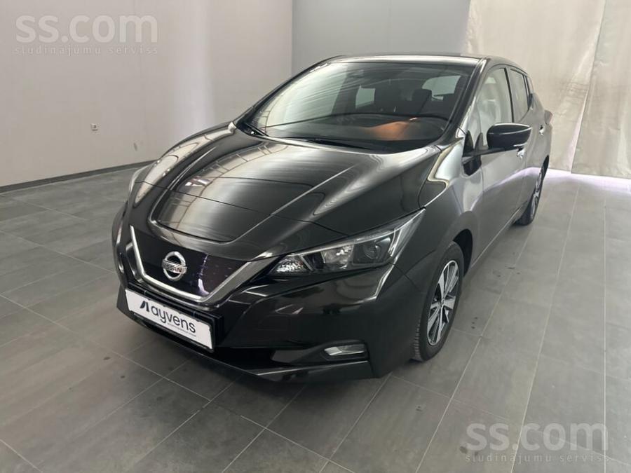 Black Nissan Leaf 2021 in Riga, with an engine capacity of 0.00 L and mileage of 40 thousand km for 15990 €, photo 1 on AUTOMOTO.COM.LV