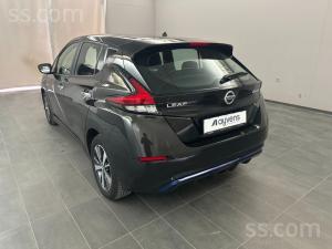 Black Nissan Leaf 2021 in Riga, with an engine capacity of 0.00 L and mileage of 40 thousand km for 15990 €, photo 4 on AUTOMOTO.COM.LV