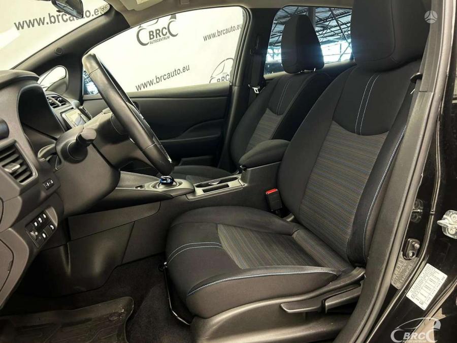 Black Nissan Leaf 2021 in Vilnius, with an engine capacity of 0.00 L and mileage of 46 thousand km for 12500 €, photo 6 on AUTOMOTO.COM.LV