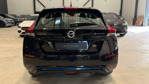 Melns Nissan Leaf 2021 Rīga, ar dzinēja tilpumu 0.00 L un nobraukumu 40 tūkst. km par 15990 €, foto 5 vietnē AUTOMOTO.COM.LV