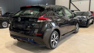 Melns Nissan Leaf 2021 Rīga, ar dzinēja tilpumu 0.00 L un nobraukumu 40 tūkst. km par 15990 €, foto 7 vietnē AUTOMOTO.COM.LV
