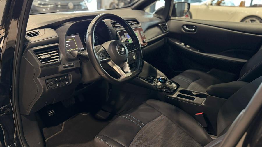 Melns Nissan Leaf 2021 Rīga, ar dzinēja tilpumu 0.00 L un nobraukumu 40 tūkst. km par 15990 €, foto 10 vietnē AUTOMOTO.COM.LV