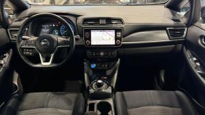 Melns Nissan Leaf 2021 Rīga, ar dzinēja tilpumu 0.00 L un nobraukumu 40 tūkst. km par 15990 €, foto 11 vietnē AUTOMOTO.COM.LV