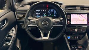 Melns Nissan Leaf 2021 Rīga, ar dzinēja tilpumu 0.00 L un nobraukumu 40 tūkst. km par 15990 €, foto 12 vietnē AUTOMOTO.COM.LV