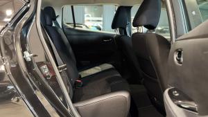 Melns Nissan Leaf 2021 Rīga, ar dzinēja tilpumu 0.00 L un nobraukumu 40 tūkst. km par 15990 €, foto 19 vietnē AUTOMOTO.COM.LV