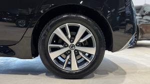 Melns Nissan Leaf 2021 Rīga, ar dzinēja tilpumu 0.00 L un nobraukumu 40 tūkst. km par 15990 €, foto 22 vietnē AUTOMOTO.COM.LV