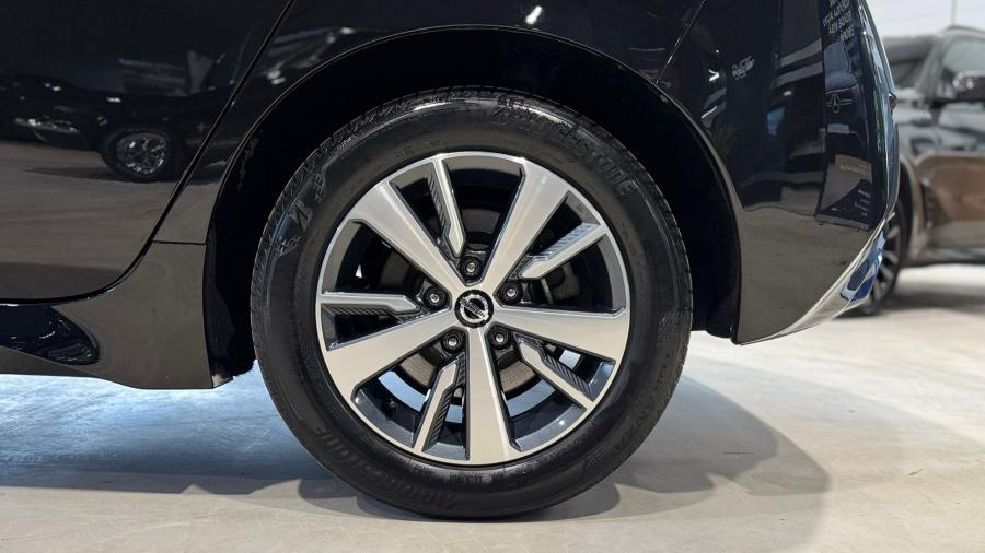 Melns Nissan Leaf 2021 Rīga, ar dzinēja tilpumu 0.00 L un nobraukumu 40 tūkst. km par 15990 €, foto 22 vietnē AUTOMOTO.COM.LV