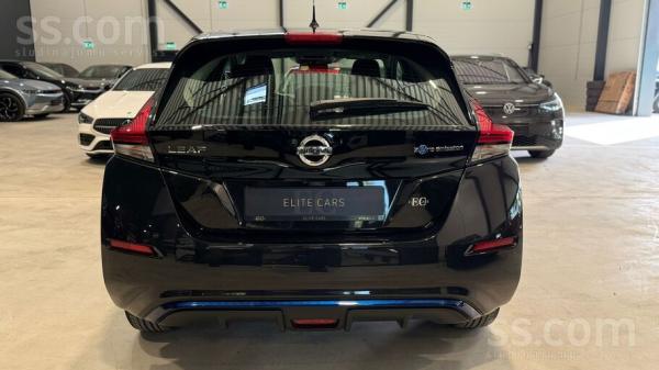 Nissan Leaf 2021 Rīga vietnē Melns Nissan Leaf 2021 Rīga, ar dzinēja tilpumu 0.00 L un nobraukumu 40 tūkst. km par 15990 €, foto 5 vietnē AUTOMOTO.COM.LV