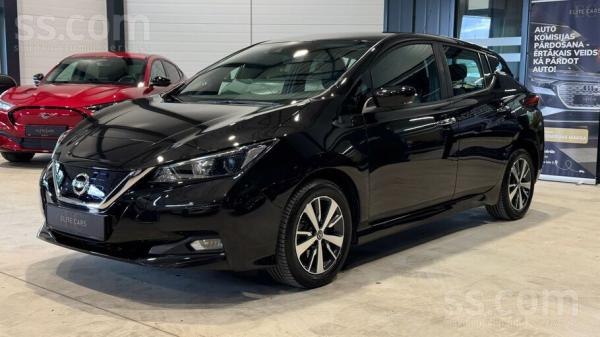 Nissan Leaf 2021 Rīga vietnē Melns Nissan Leaf 2021 Rīga, ar dzinēja tilpumu 0.00 L un nobraukumu 40 tūkst. km par 15990 €, foto 6 vietnē AUTOMOTO.COM.LV