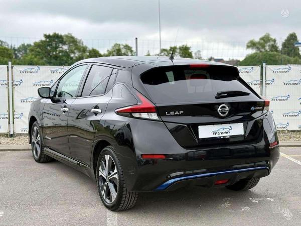 Nissan Leaf 2021 in Vilnius on AUTOMOTO.COM.LV Black Nissan Leaf 2021 in Vilnius, with an engine capacity of 0.00 L and mileage of 122 thousand km for 13800 €, photo 4 on AUTOMOTO.COM.LV