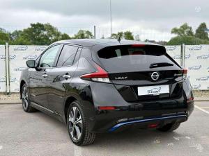 Melns Nissan Leaf 2021 Viļņa, ar dzinēja tilpumu 0.00 L un nobraukumu 122 tūkst. km par 13800 €, foto 4 vietnē AUTOMOTO.COM.LV