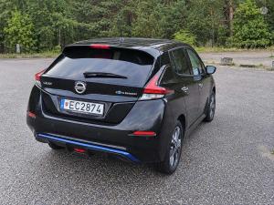 Black Nissan Leaf 2021 in Vilnius, with an engine capacity of 0.00 L and mileage of 75 thousand km for 15000 €, photo 5 on AUTOMOTO.COM.LV