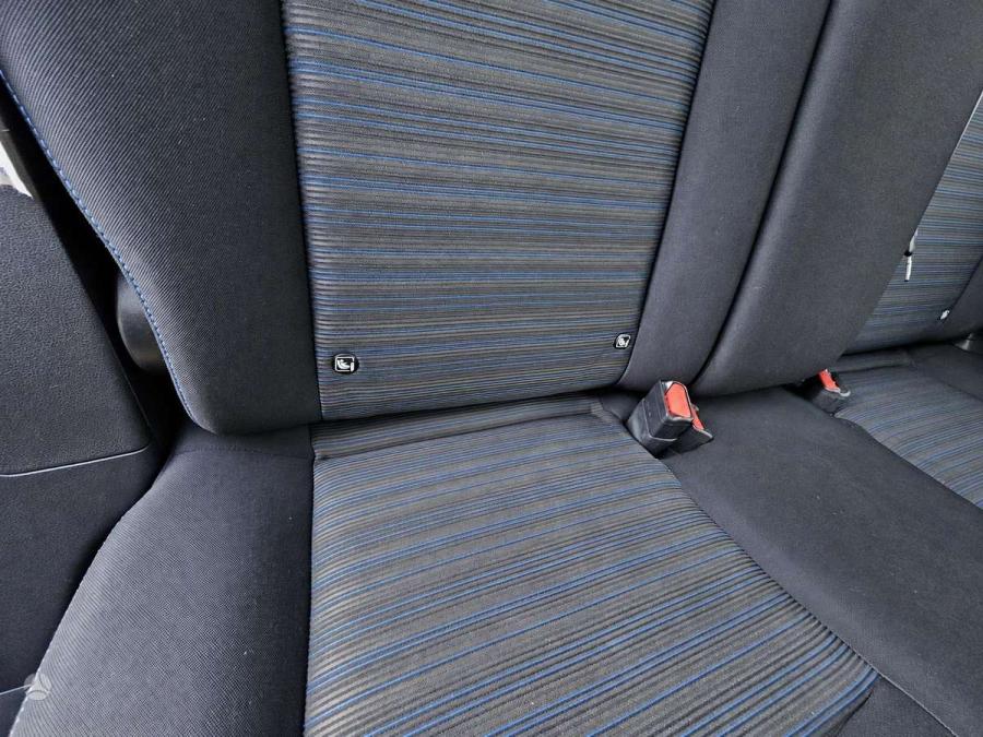 Black Nissan Leaf 2021 in Vilnius, with an engine capacity of 0.00 L and mileage of 75 thousand km for 15000 €, photo 18 on AUTOMOTO.COM.LV