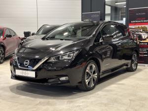 Black Nissan Leaf 2021 in Riga, with an engine capacity of 0.00 L and mileage of 89 thousand km for 14990 €, photo 6 on AUTOMOTO.COM.LV
