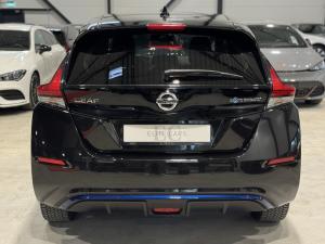 Black Nissan Leaf 2021 in Riga, with an engine capacity of 0.00 L and mileage of 89 thousand km for 14990 €, photo 10 on AUTOMOTO.COM.LV