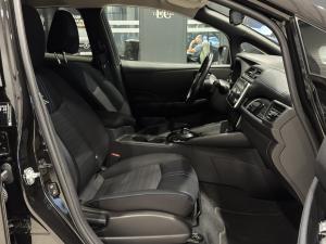Black Nissan Leaf 2021 in Riga, with an engine capacity of 0.00 L and mileage of 89 thousand km for 14990 €, photo 24 on AUTOMOTO.COM.LV