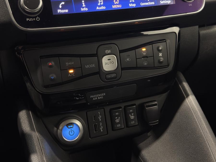 Black Nissan Leaf 2021 in Riga, with an engine capacity of 0.00 L and mileage of 89 thousand km for 14990 €, photo 39 on AUTOMOTO.COM.LV