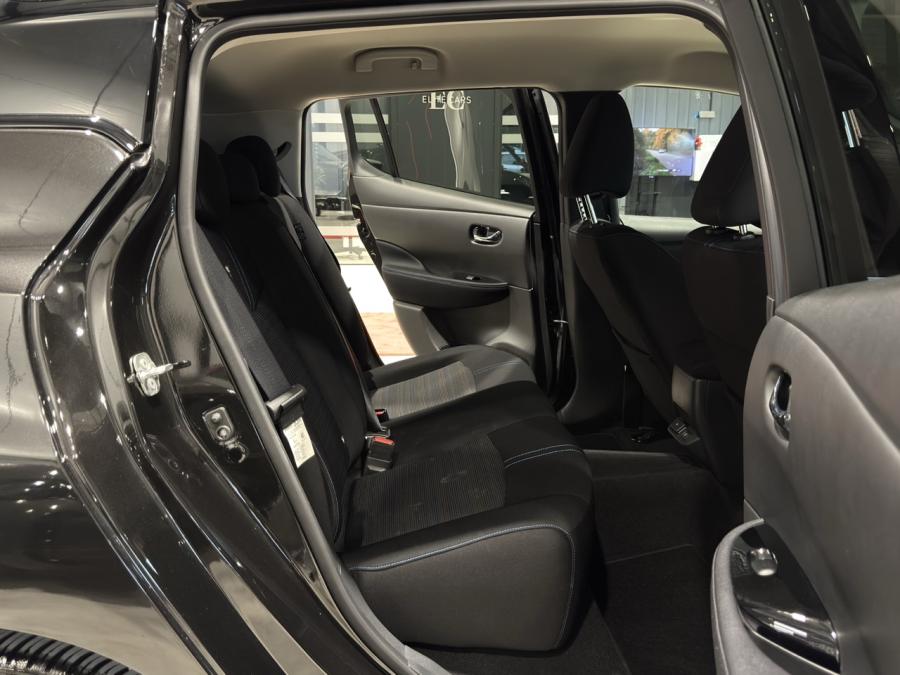 Black Nissan Leaf 2021 in Riga, with an engine capacity of 0.00 L and mileage of 89 thousand km for 14990 €, photo 51 on AUTOMOTO.COM.LV