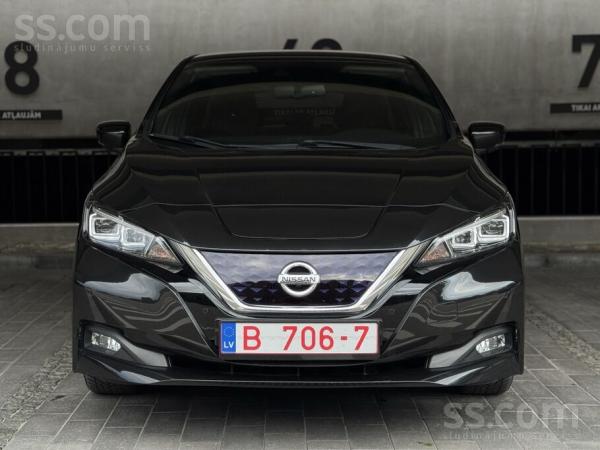 Melns Nissan Leaf 2021 Rīga, ar dzinēja tilpumu 0.00 L un nobraukumu 89 tūkst. km par 14990 €, foto 3 vietnē AUTOMOTO.COM.LV