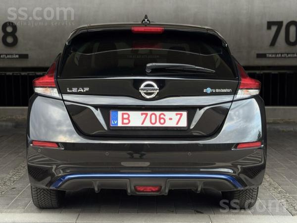 Melns Nissan Leaf 2021 Rīga, ar dzinēja tilpumu 0.00 L un nobraukumu 89 tūkst. km par 14990 €, foto 6 vietnē AUTOMOTO.COM.LV